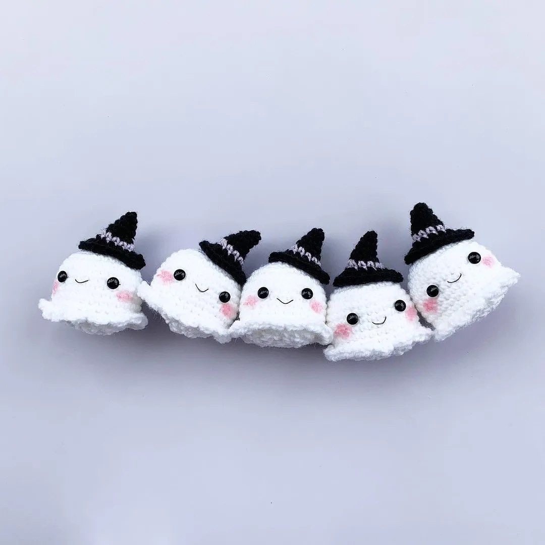 Baby Ghost Amigurumi - Crochet Fashion